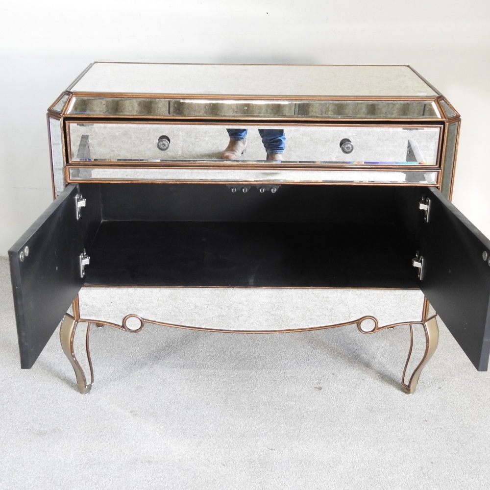 Lot 501 - A contemporary mirrored side cabinet, on